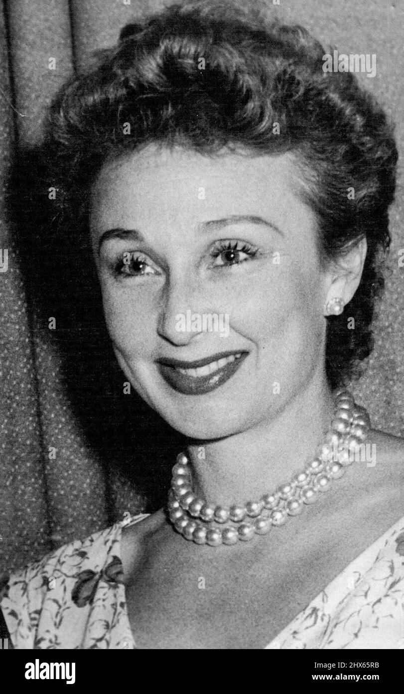 Actress Googie Withers Black and White Stock Photos & Images - Alamy