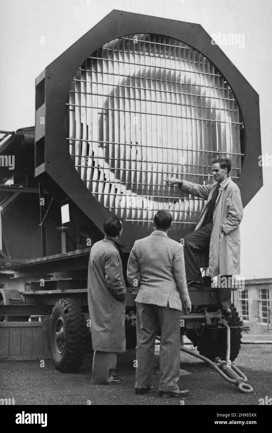 Ministry of supply radar research and development exhibition hi-res ...