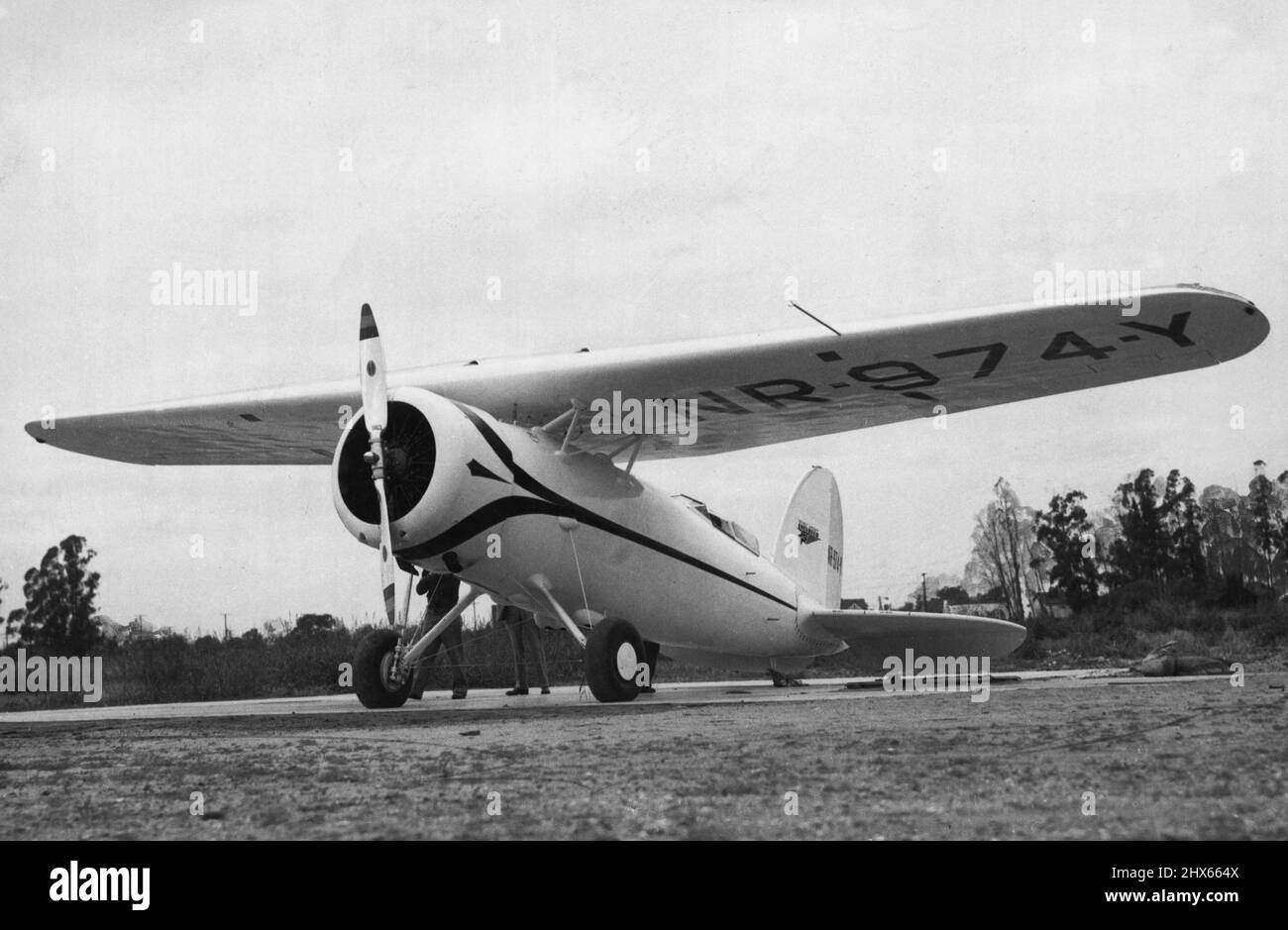 Laura Ingalls' Pontoonless Plane Out For First Test Flight -- "What, no ...