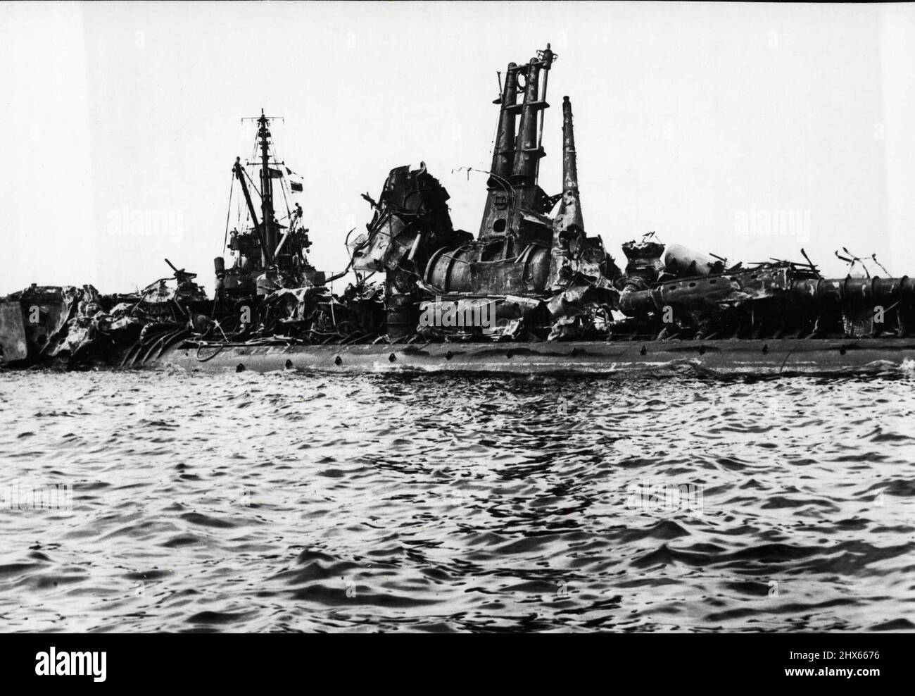 89L. Atomic Bomb Scenes At Bikini. July 30, 1946. (Photo by Associated ...