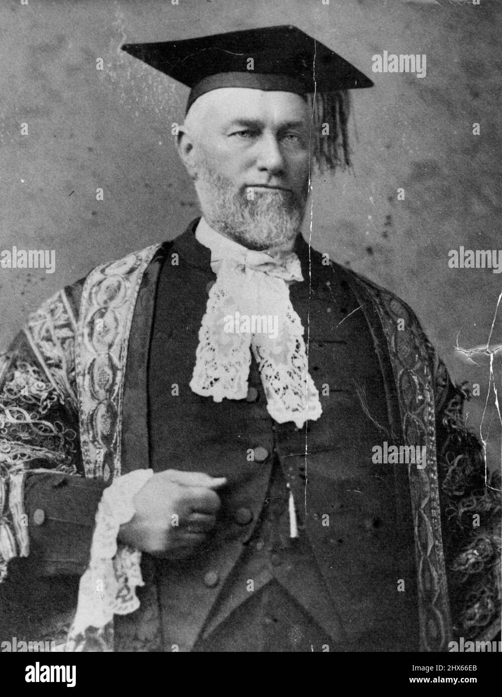 Sir William Charles Windeyer, first graduate of Sydney University of ...