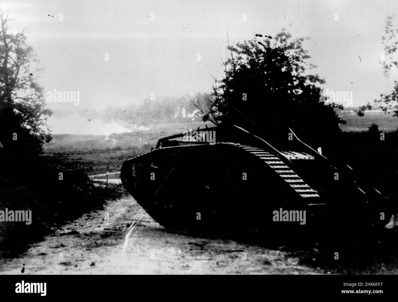 Smoke screen military Black and White Stock Photos & Images - Alamy