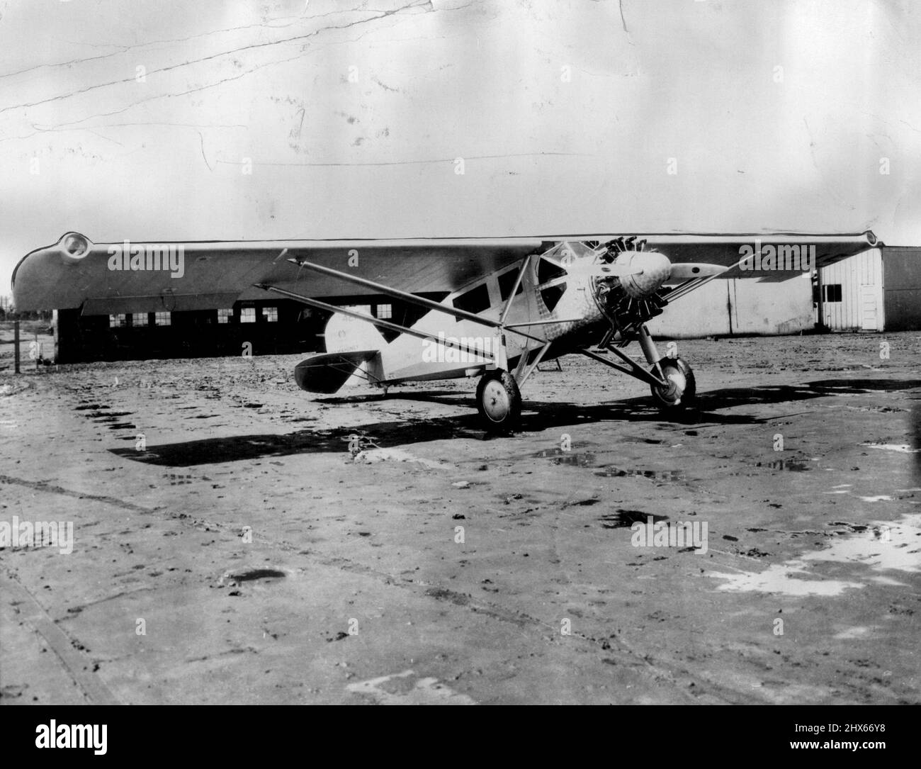 Plane In Which Lindy Will Girdie Globe -- This is the first photograph ...