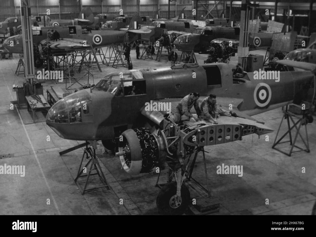 Bristol beaufort bomber Black and White Stock Photos & Images - Alamy