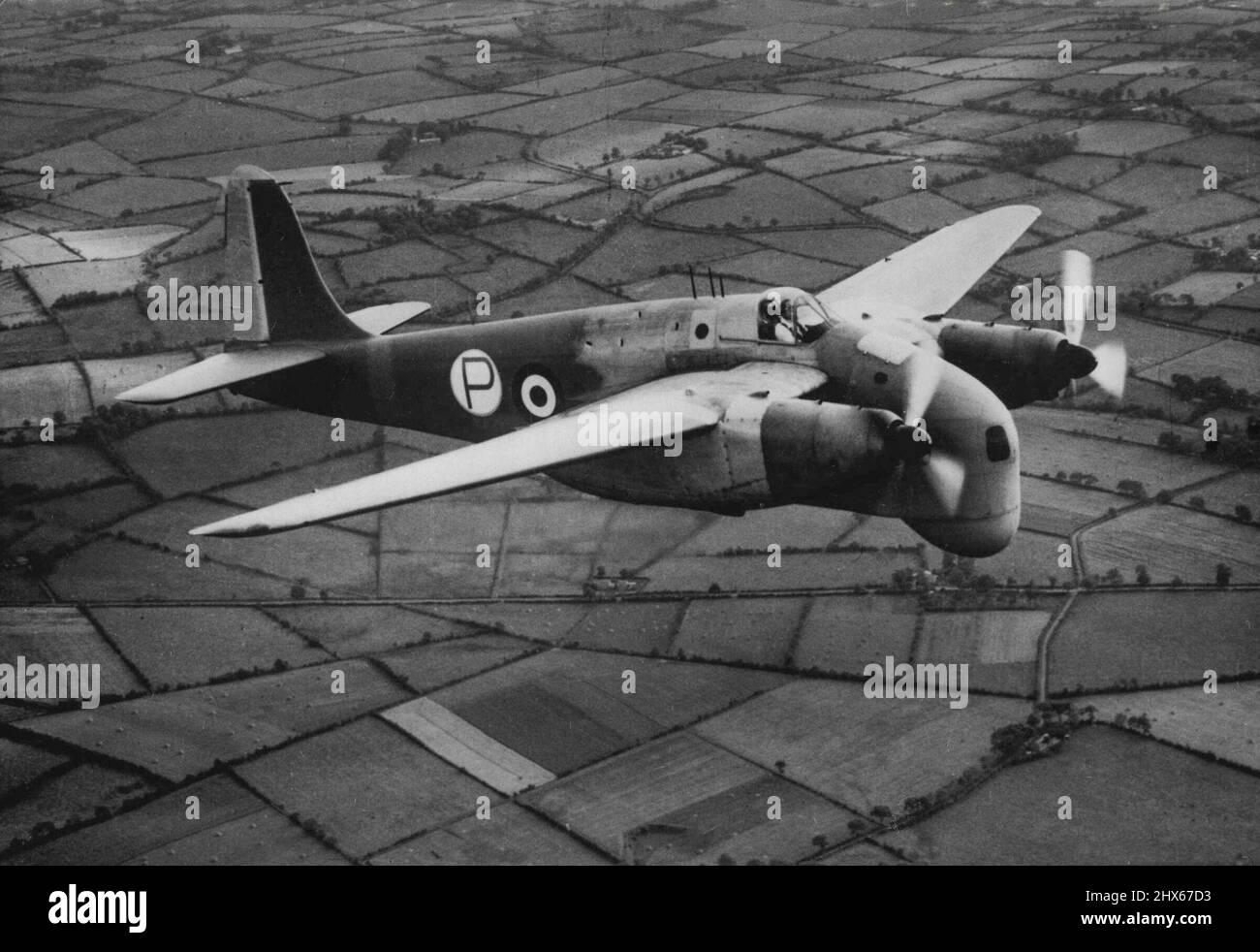 Short sb5 hi-res stock photography and images - Alamy