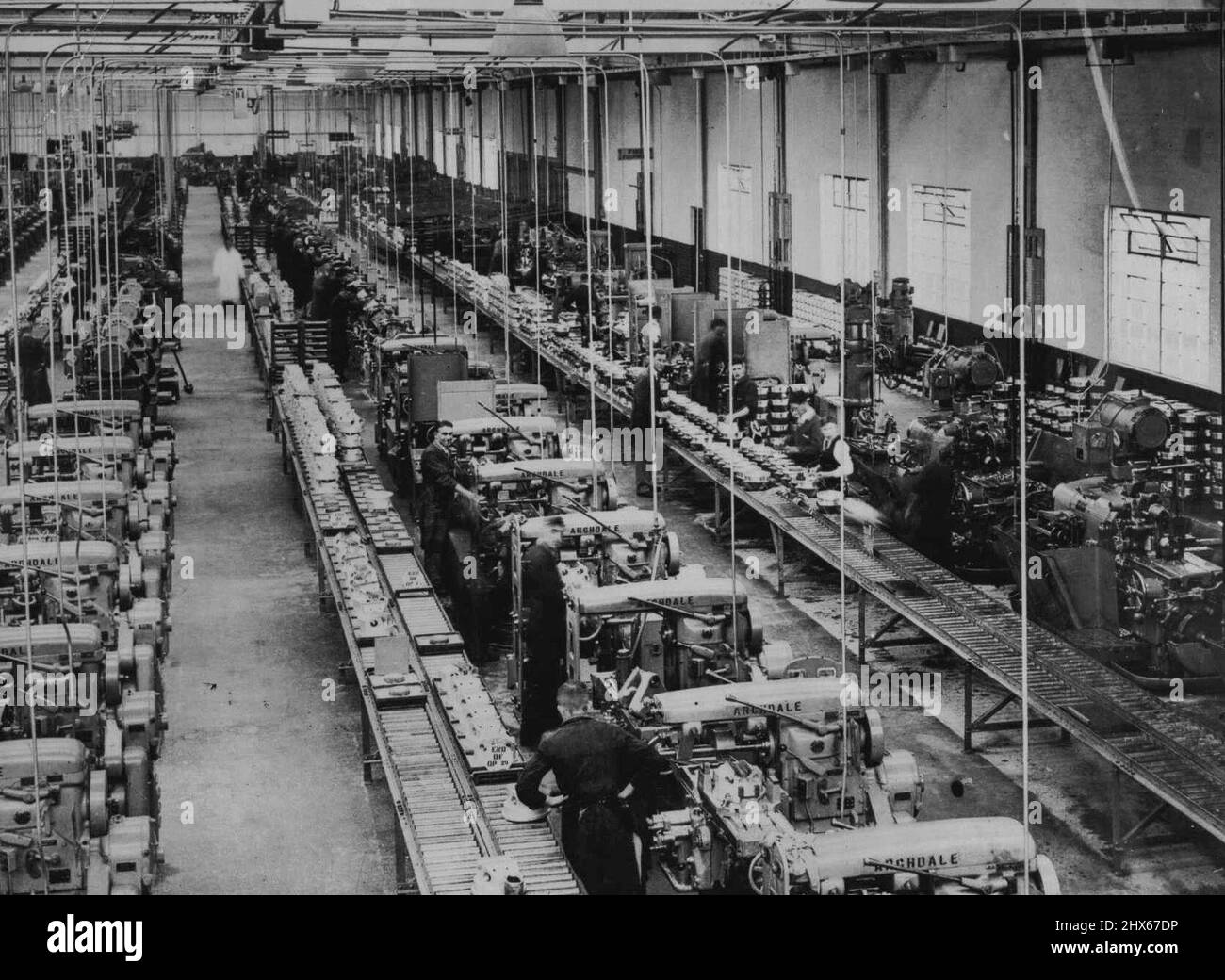 General view of the machine shop in the "Shadow" Factory. First picture ...