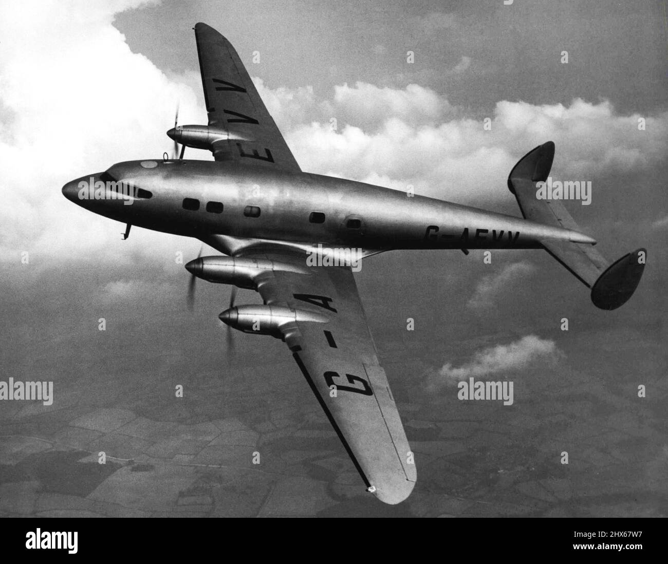 Streamlined Mailplane -- Bullet-shaped design of the fuselage and the ...