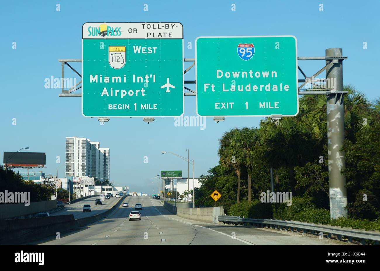 Ft lauderdale airport sign hi-res stock photography and images - Alamy
