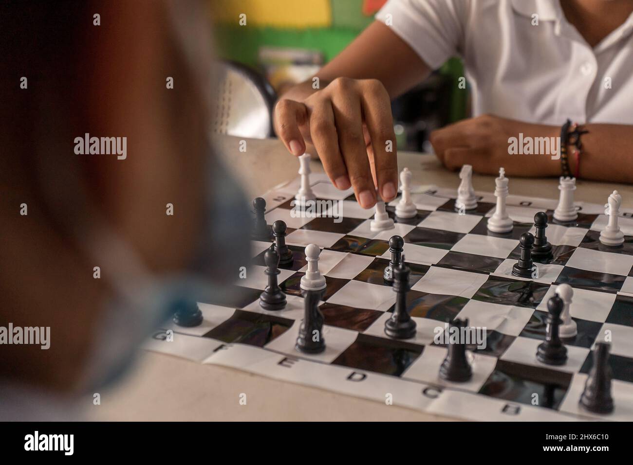 Kids chess competition hi-res stock photography and images - Alamy