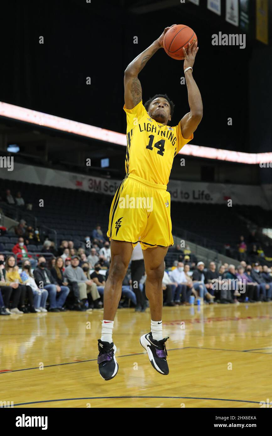 Luke taylor hi-res stock photography and images - Alamy