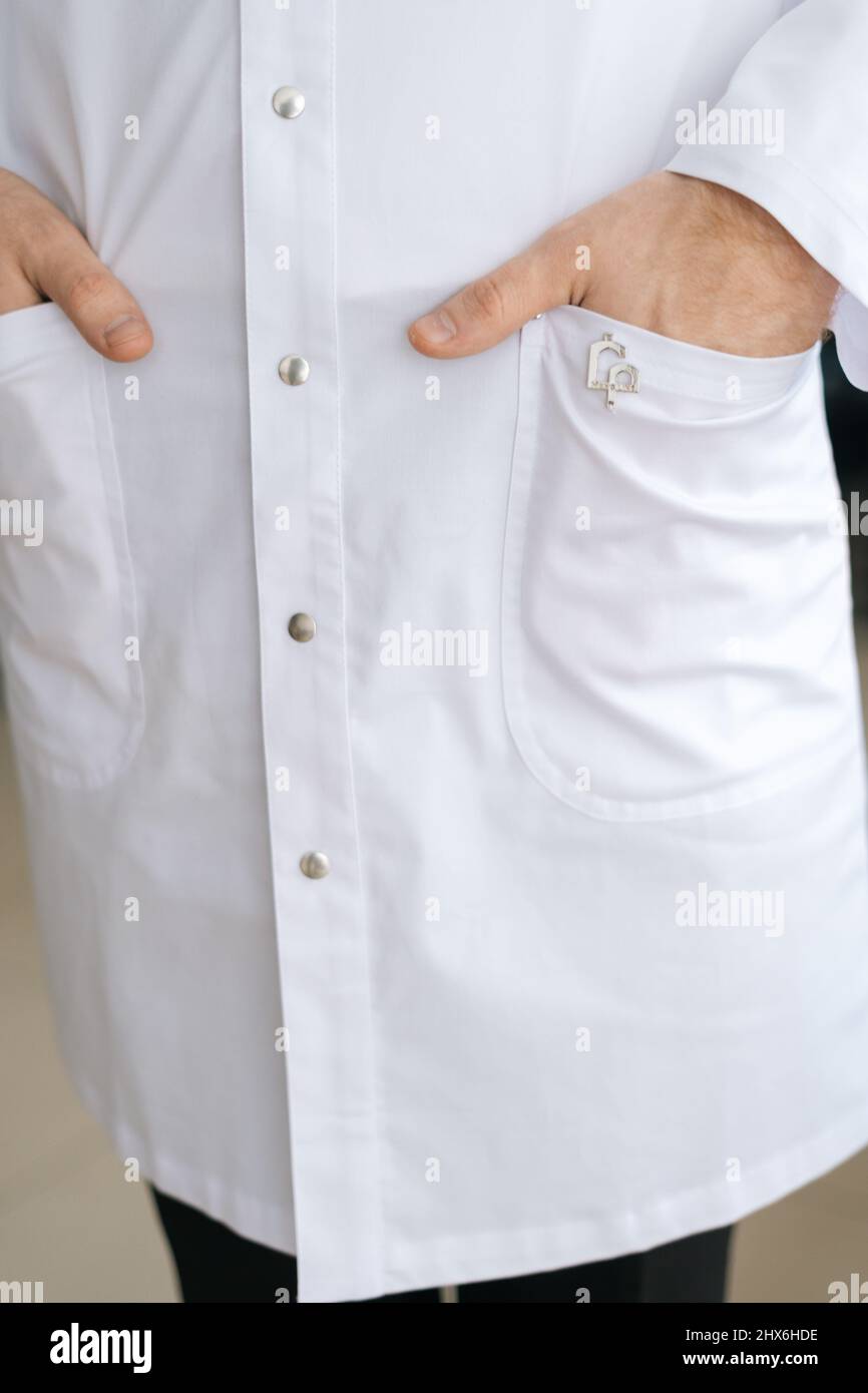 Vertical shot hands unrecognizable doctor hi-res stock photography and ...
