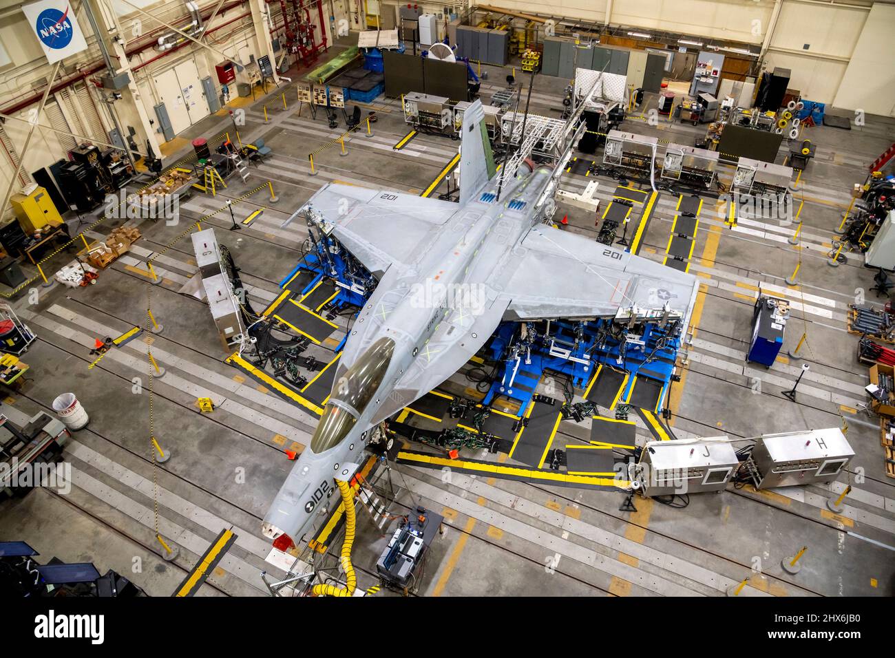 Edwards, CA, USA. 10th Dec, 2021. A top view shows the wing loading ...