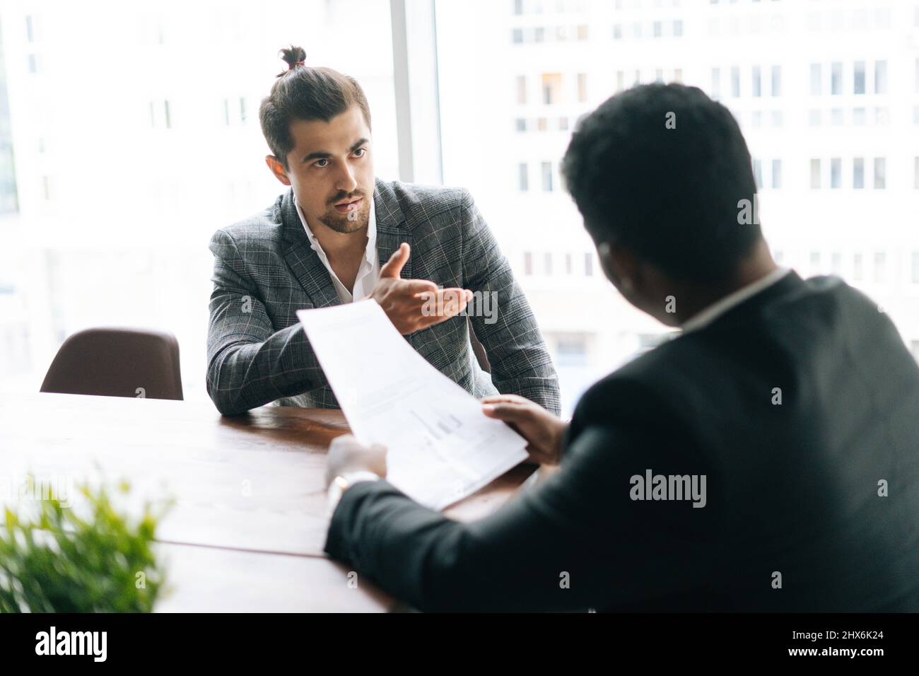Modern business meeting and back view hi-res stock photography and ...