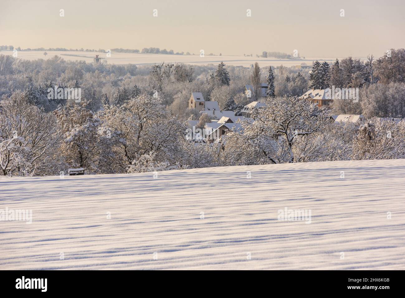 FRANCE, Alsace, Bas-Rhin (67), Hangenbieten under the snow in winter ...