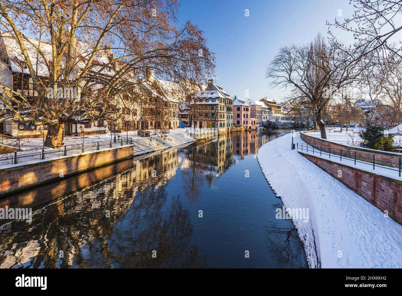 Architecture traditionnelle alsacienne hi-res stock photography and ...