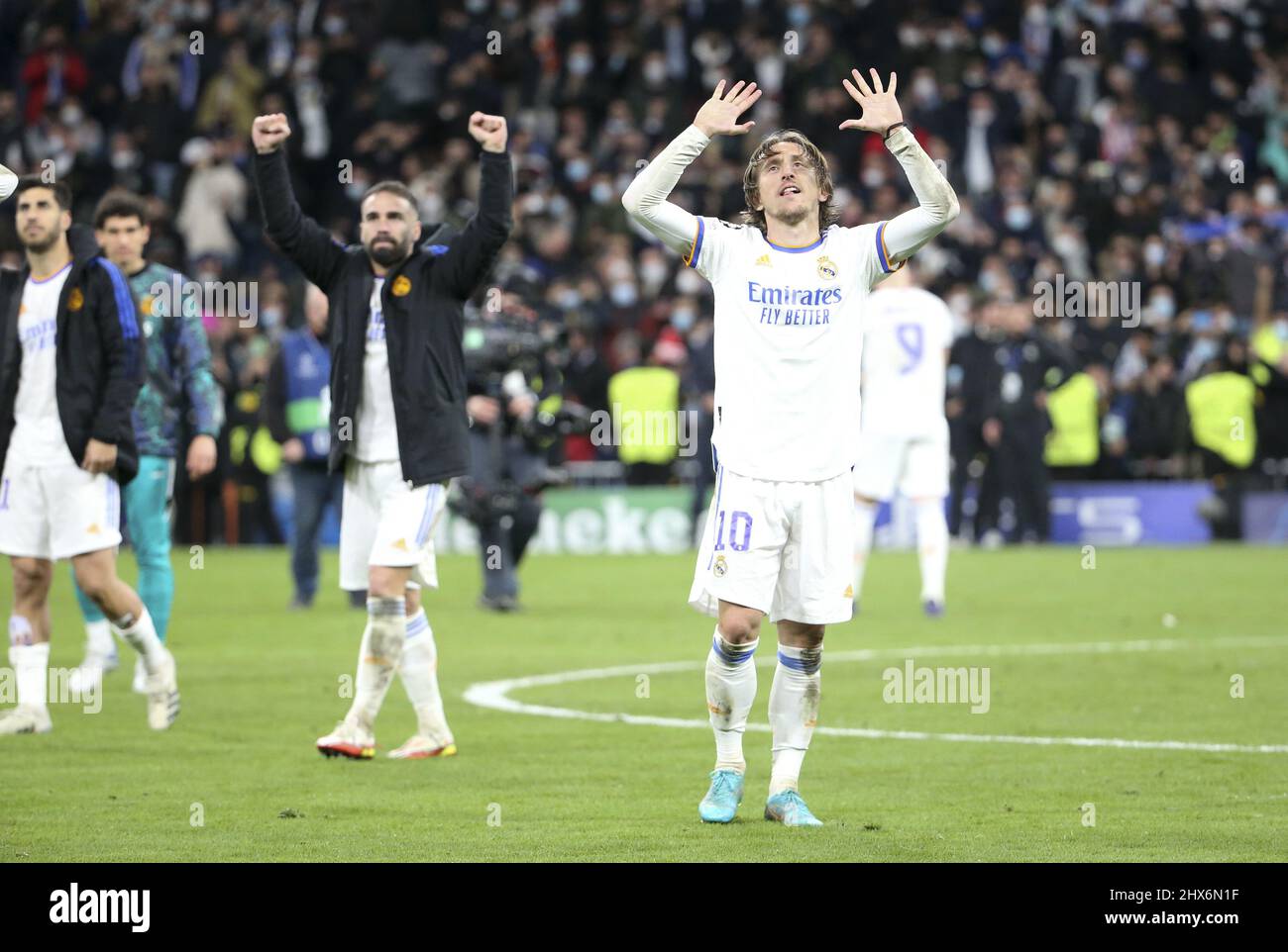Luka Modric Daniel Carvajal (left) of Real Madrid and teammates ...