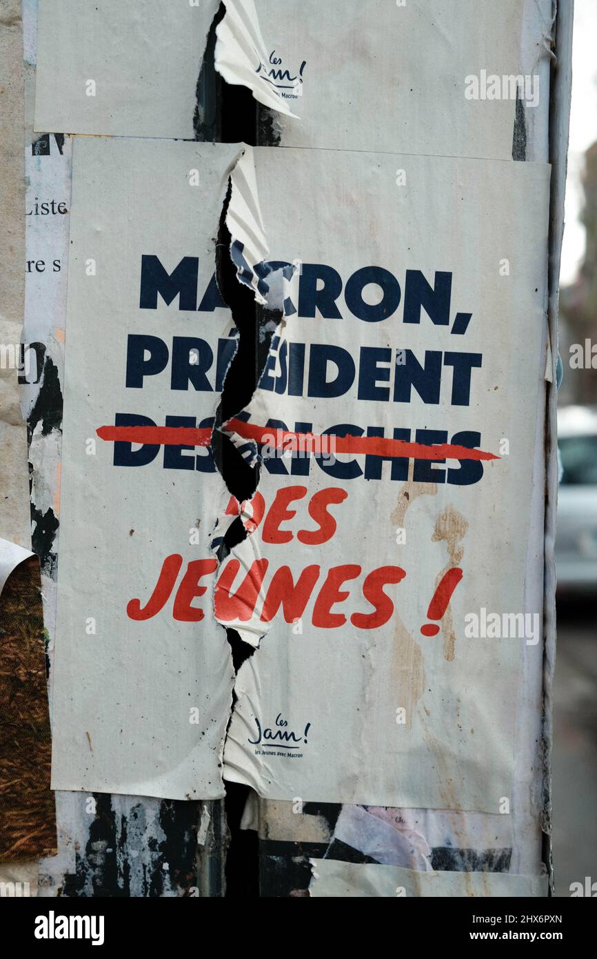 Poster of Emmanuel MACRON (LREM). Posters for the 2022 presidential ...