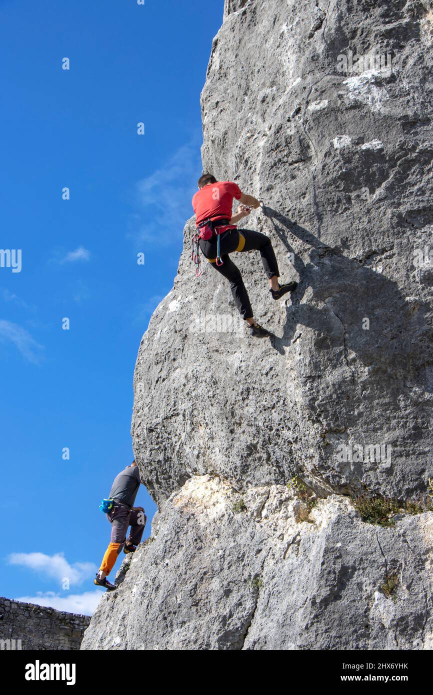 Strong male rock climber hi-res stock photography and images - Alamy