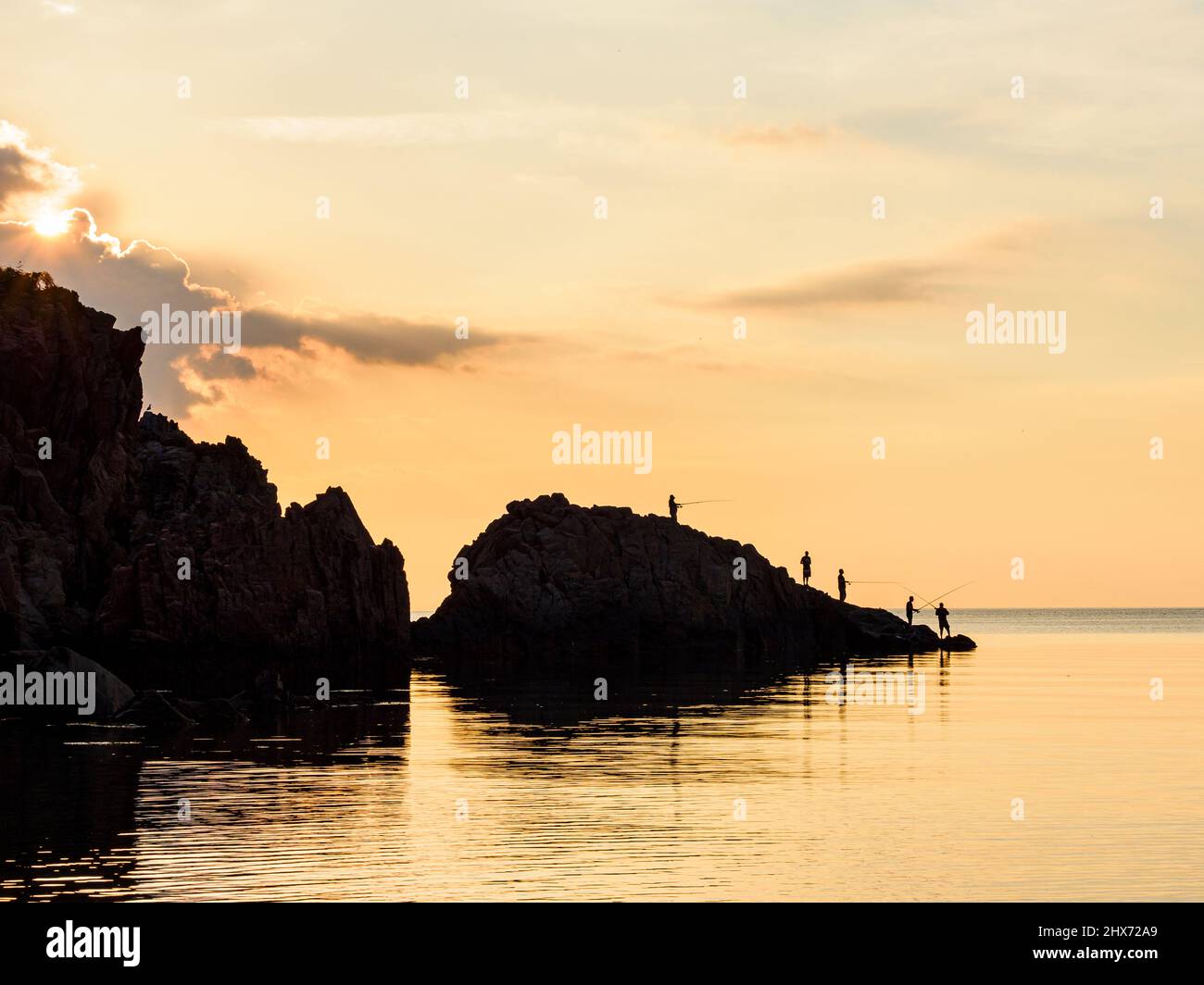 Silhouette fisherman on shore hi-res stock photography and images - Alamy