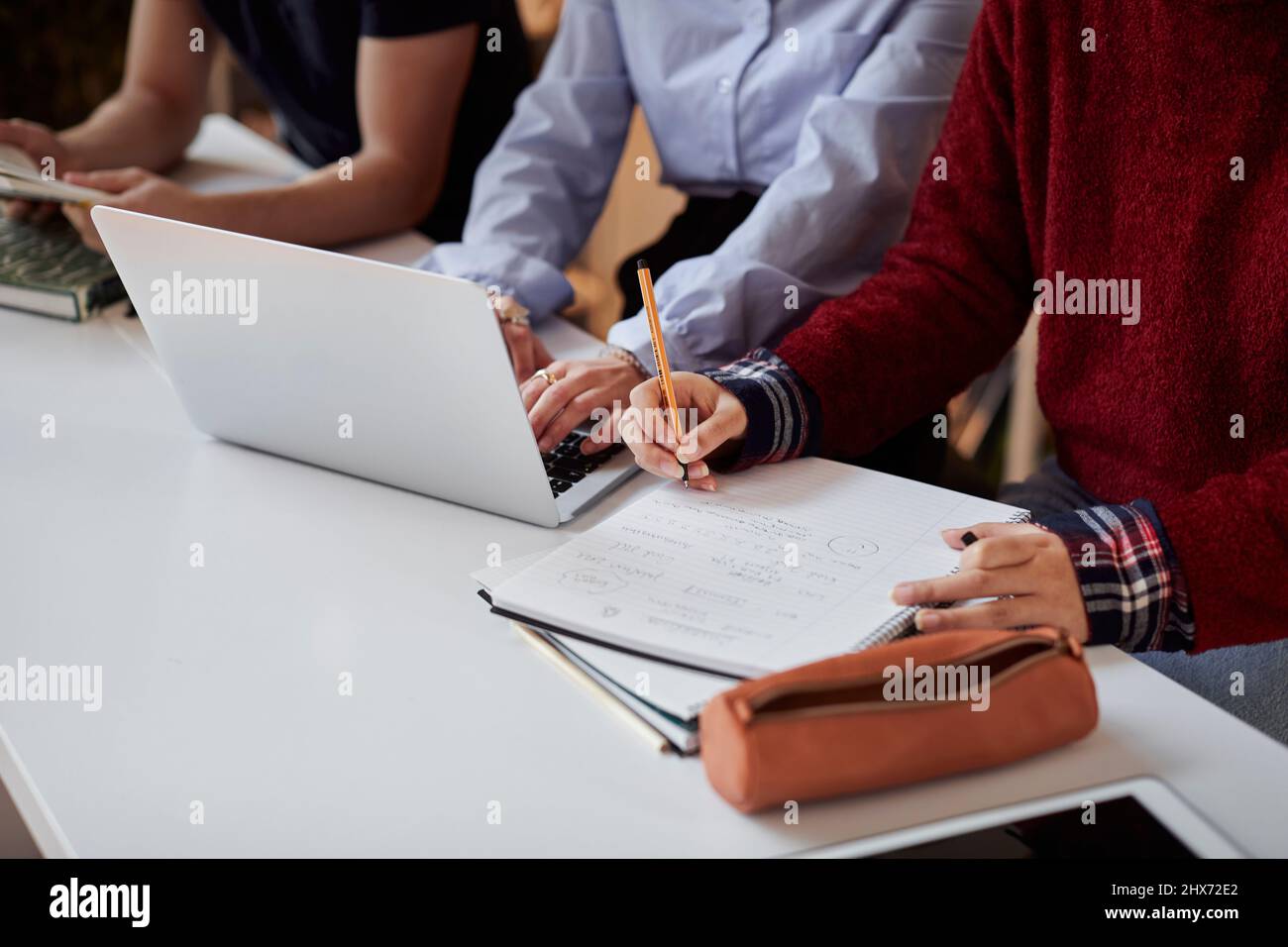 Computer post it notes hi-res stock photography and images - Alamy