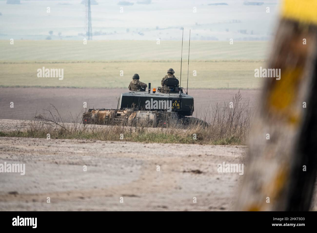 British army FV4034 Challenger 2 main battle tank in action on a ...