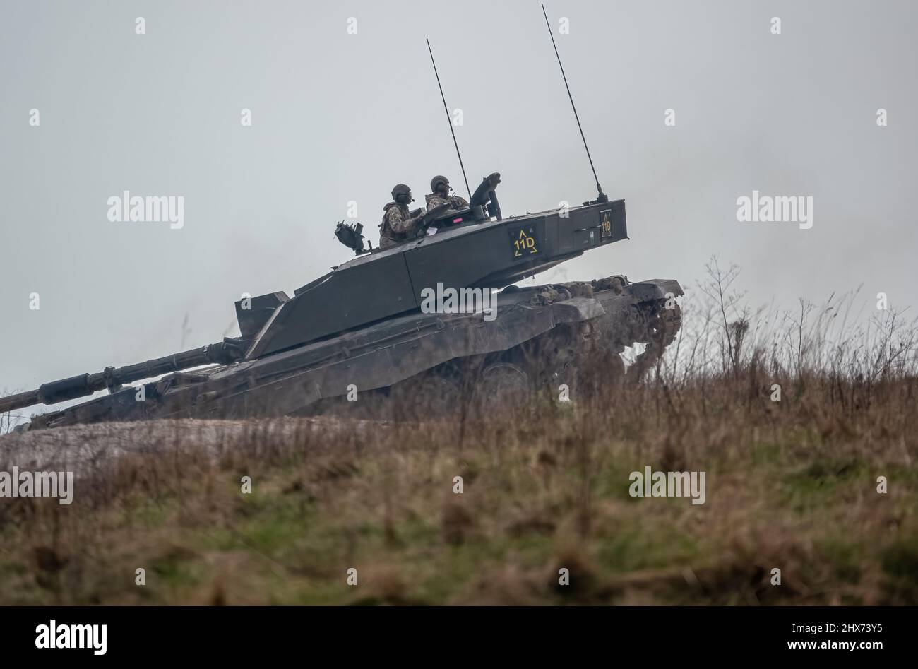 British army FV4034 Challenger 2 main battle tank in action on a ...