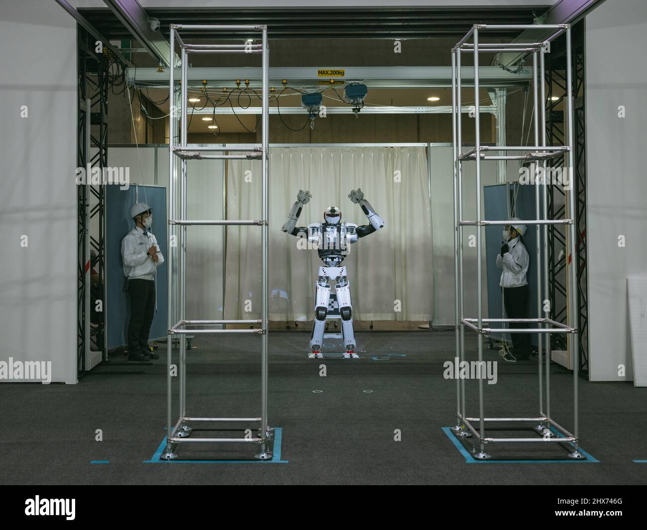 Japans maker Kawasaki humanoid robot called RHP Kaleido does a ...