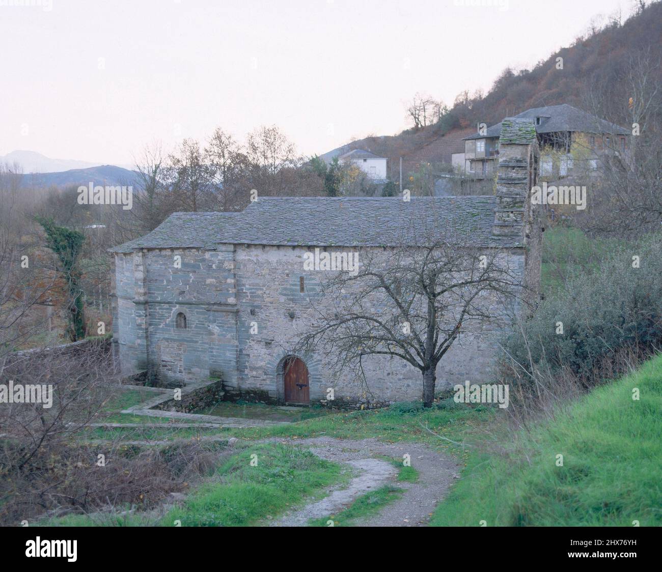 Hacia la iglesia hi-res stock photography and images - Alamy