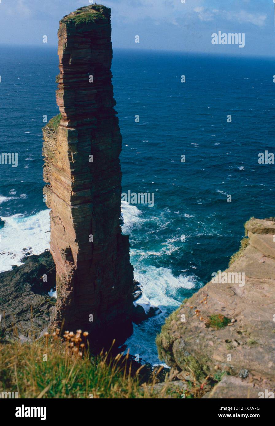 Climbing old man of hoy hi-res stock photography and images - Alamy