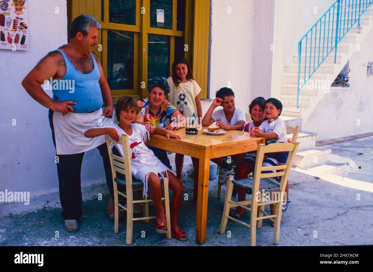 Crete family cafe hi-res stock photography and images - Alamy