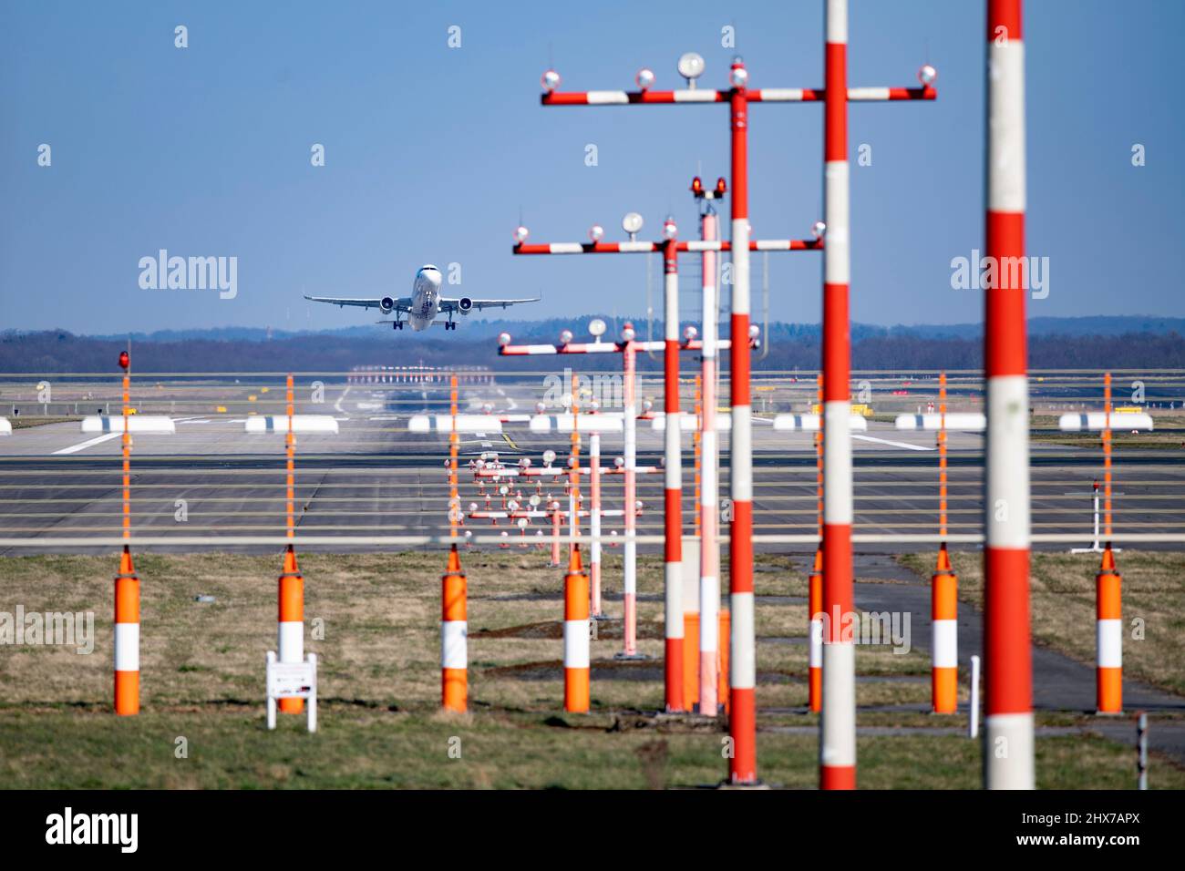 Airfield signals hi-res stock photography and images - Alamy
