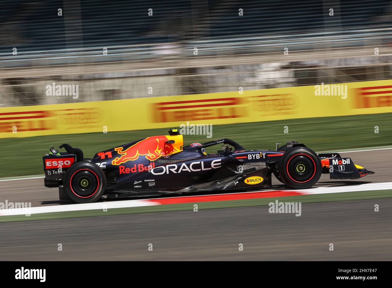 11 PEREZ Sergio (mex), Red Bull Racing RB18, action during the Formula ...