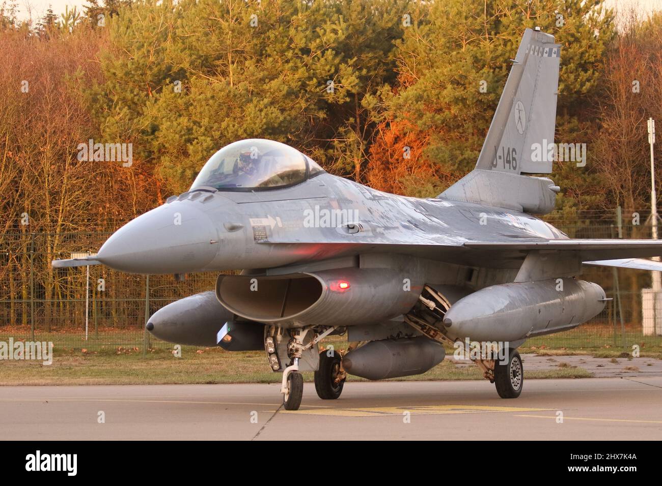 Dutch F-16s on the ground, Royal Dutch Air Force Stock Photo - Alamy
