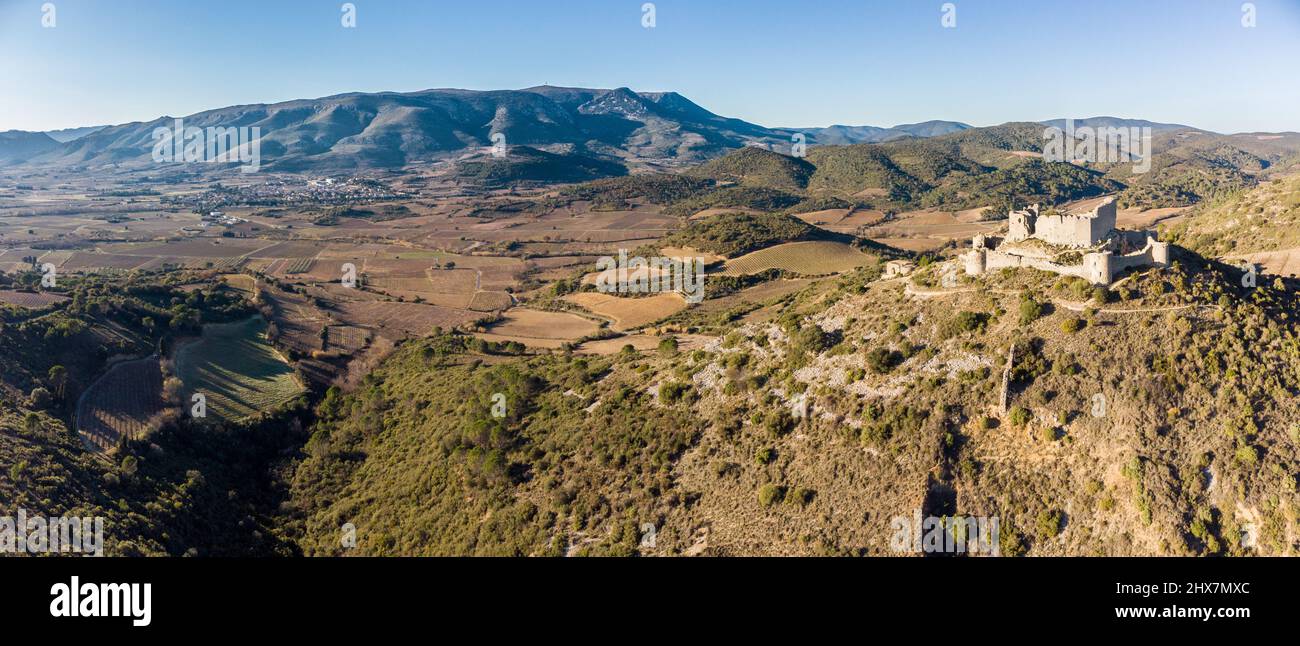 Le château d'Aguilar à Tuchan dans l'Aude (France Stock Photo - Alamy