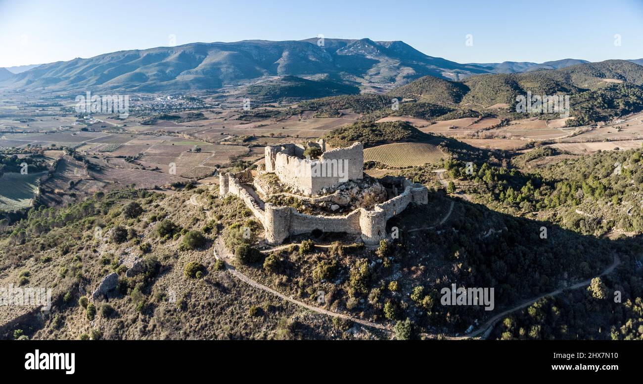 Le château d'Aguilar à Tuchan dans l'Aude (France Stock Photo - Alamy