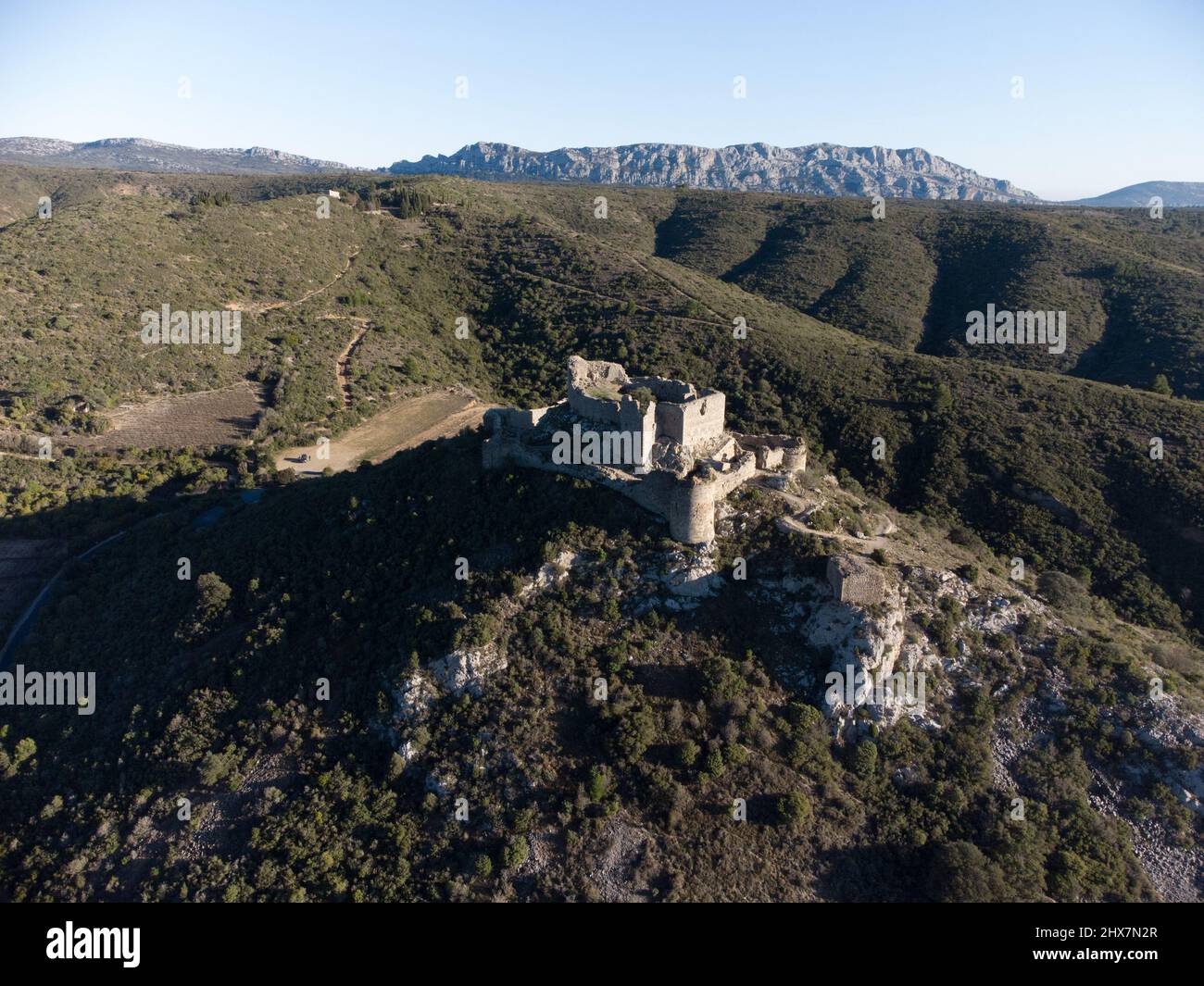 Le château d'Aguilar à Tuchan dans l'Aude (France Stock Photo - Alamy