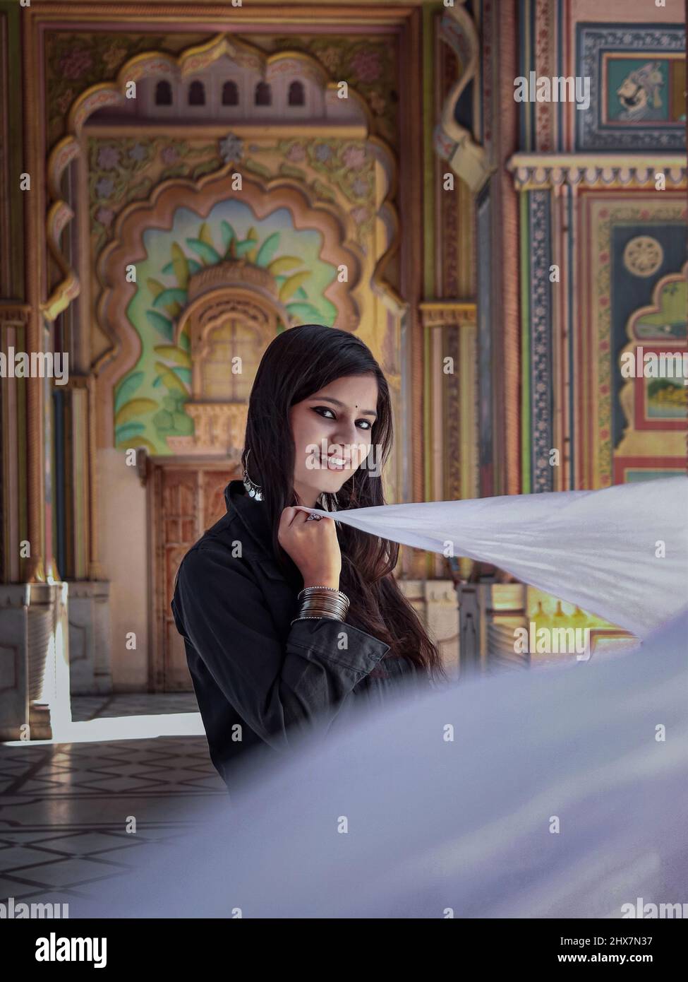 Indian girl model hi-res stock photography and images - Alamy