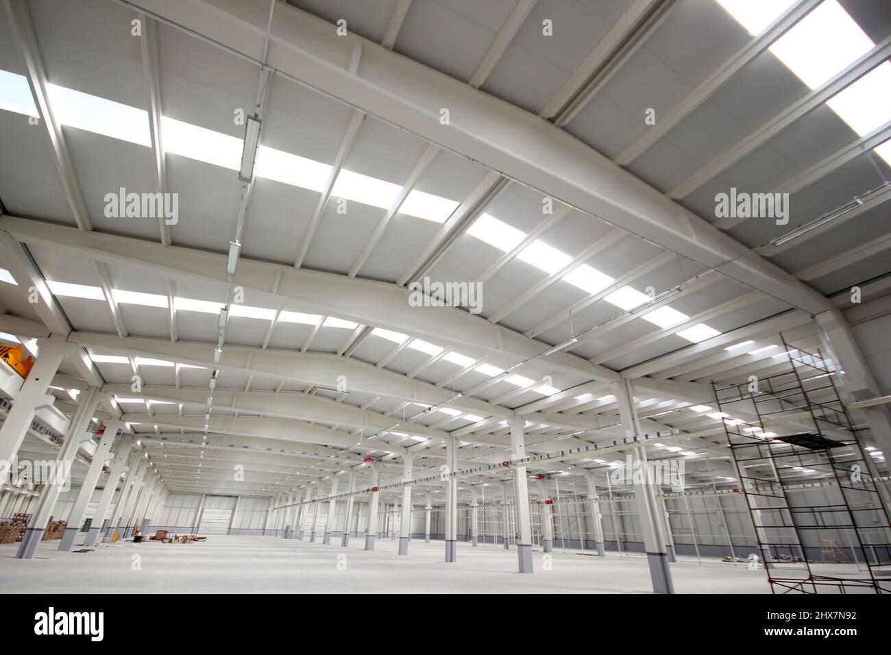 empty and modern factory interior view Stock Photo - Alamy