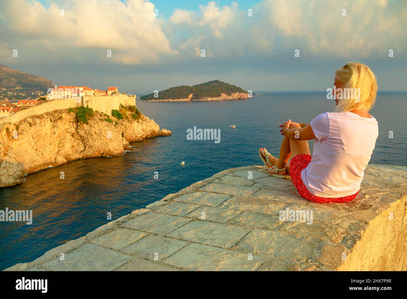 Woman gibraltar panorama hi-res stock photography and images - Alamy