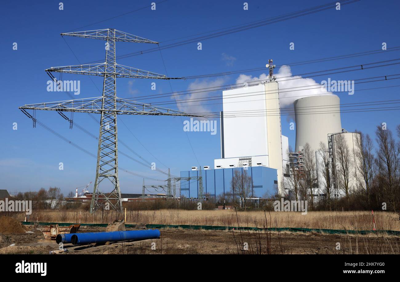 Rostock, Germany. 10th Mar, 2022. The coal-fired power plant in the ...