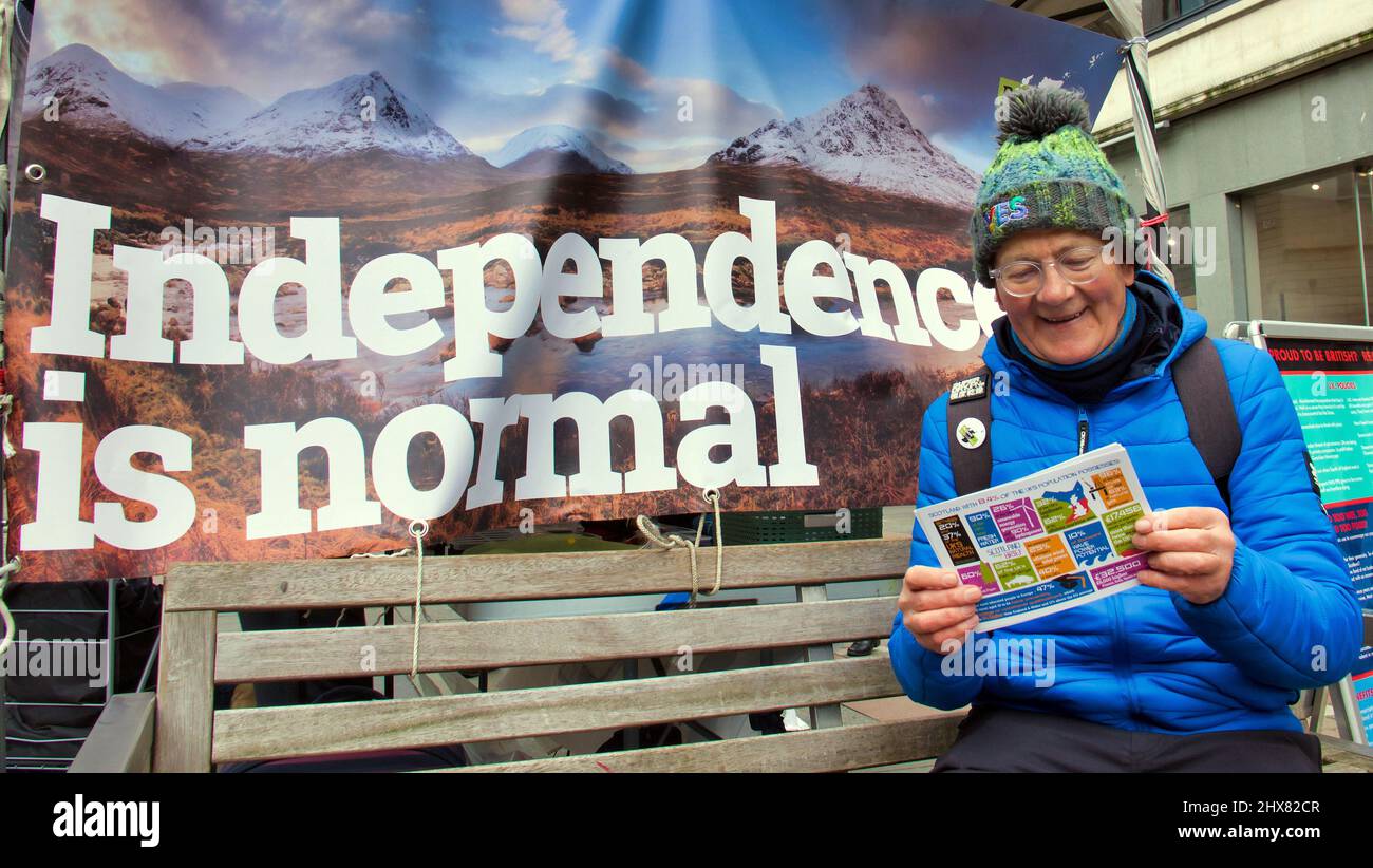 Independence set hi-res stock photography and images - Alamy