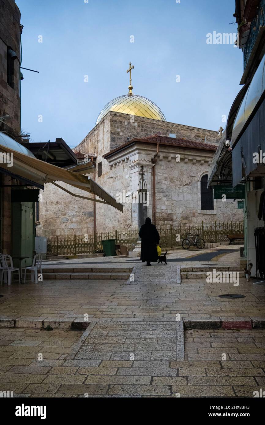 Golden-topped dome in the old city of Jerusalem in Israel Stock Photo ...