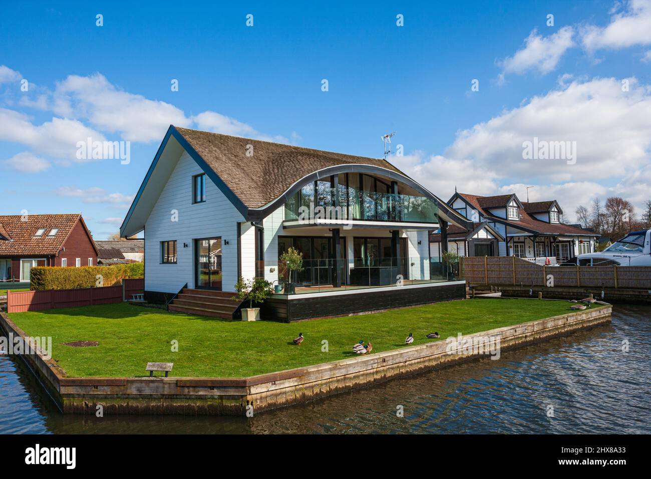 House on the norfolk broads wroxham Stock Photo - Alamy