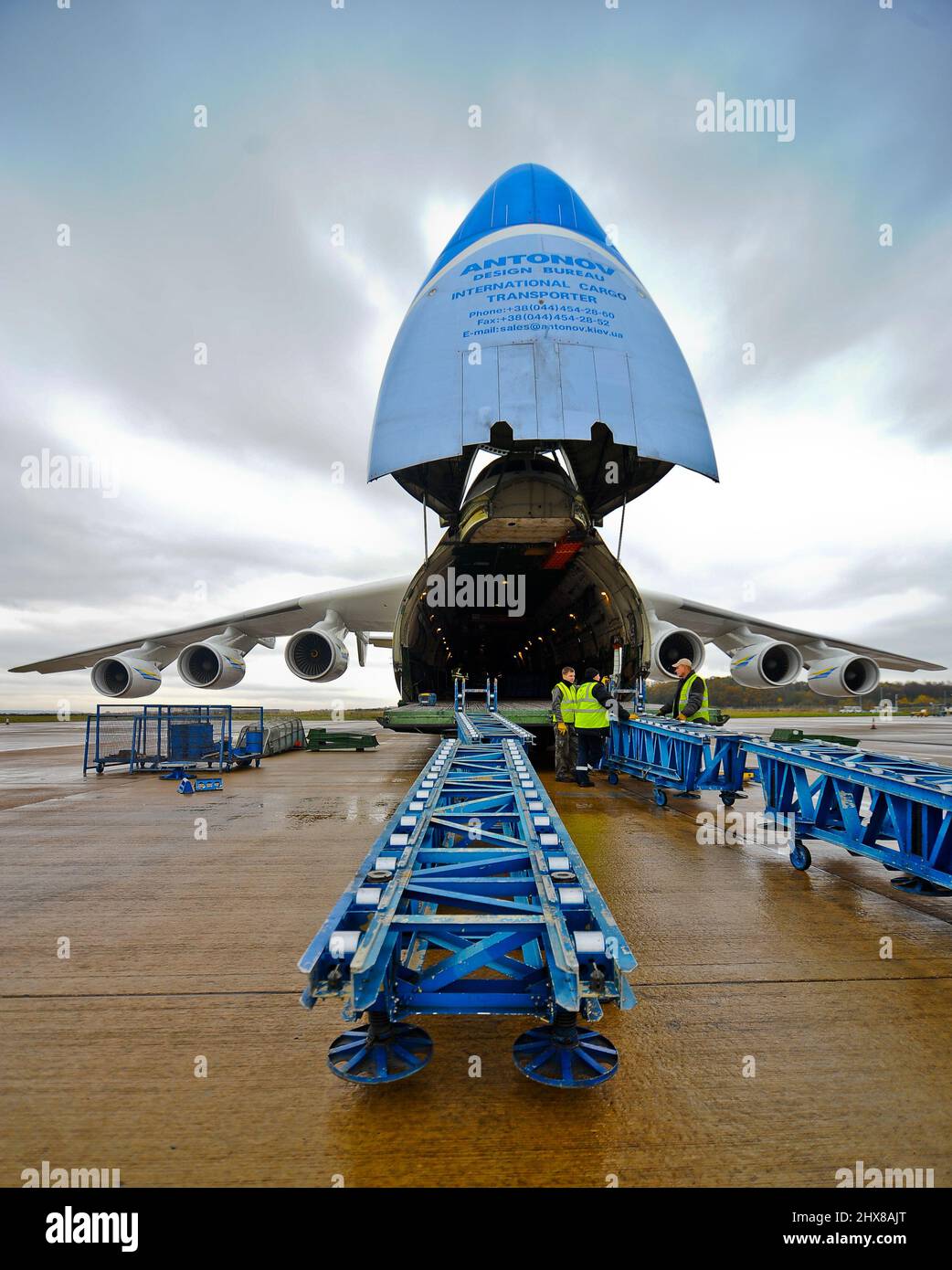 Antonov 225 The worlds largest Cargo Aircraft Stock Photo - Alamy
