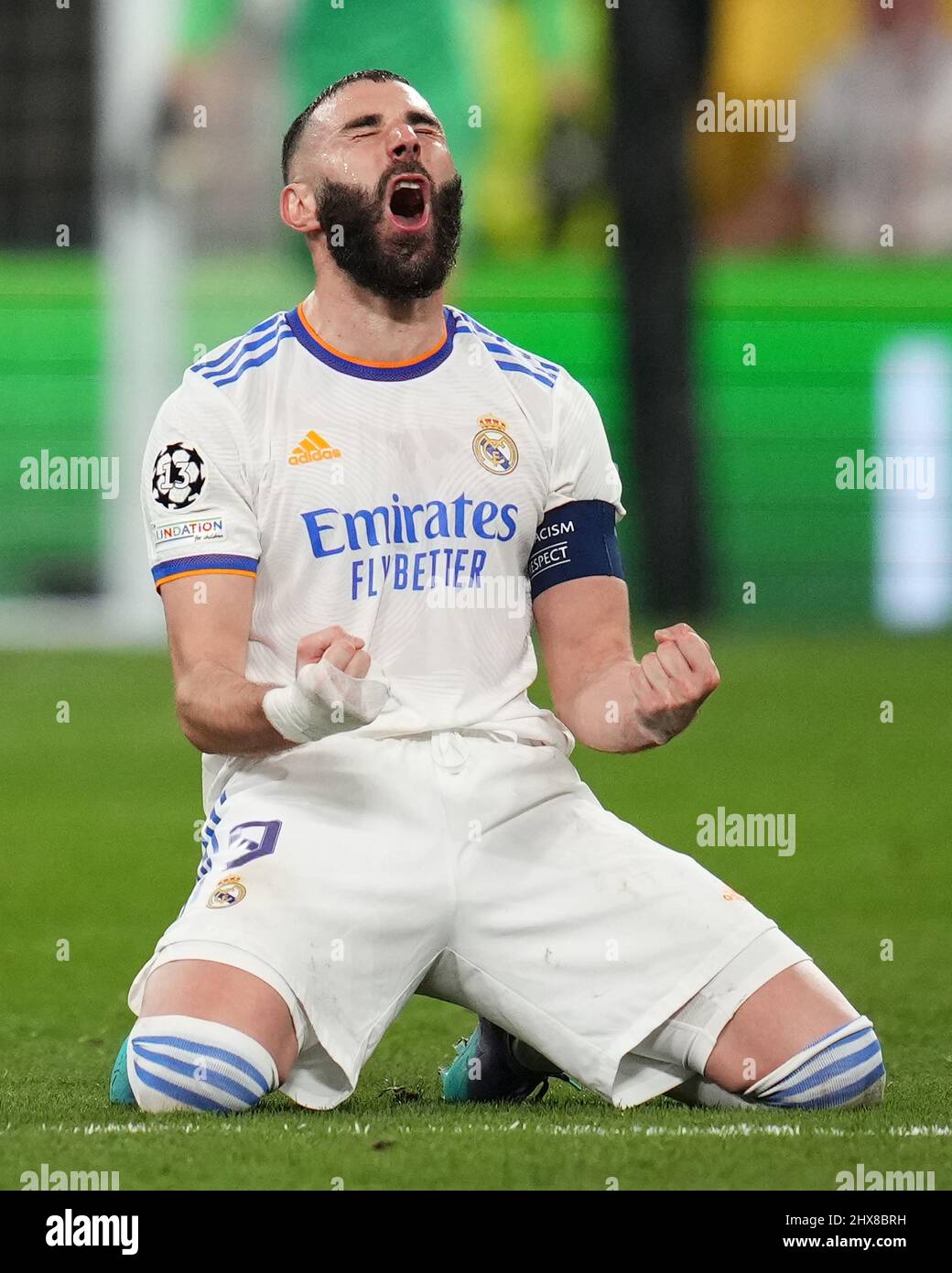 Karim Benzema of Real Madrid celebrates the victory at full time during ...