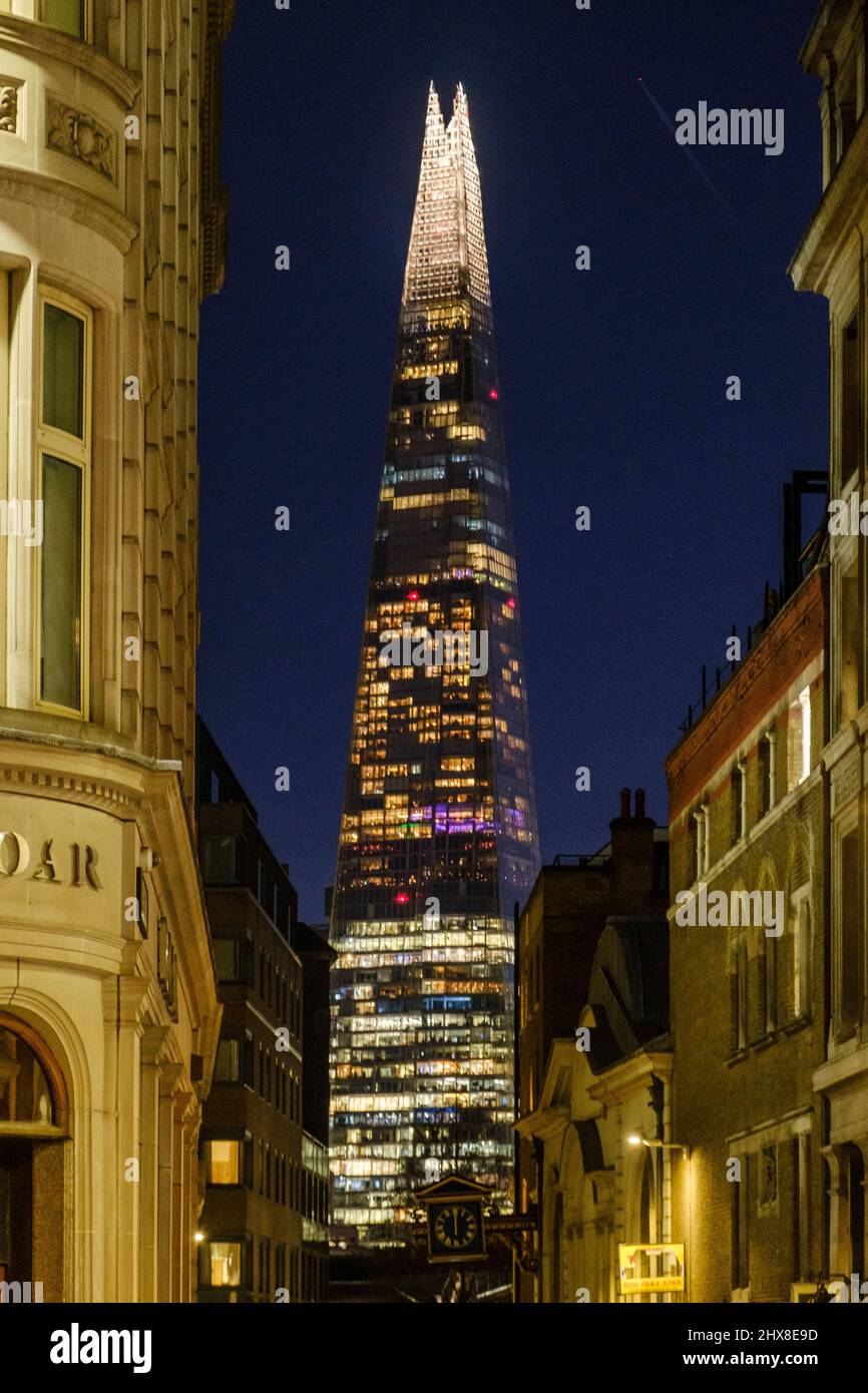 The Shard, tallest building in the UK, the city, London, England, Great ...