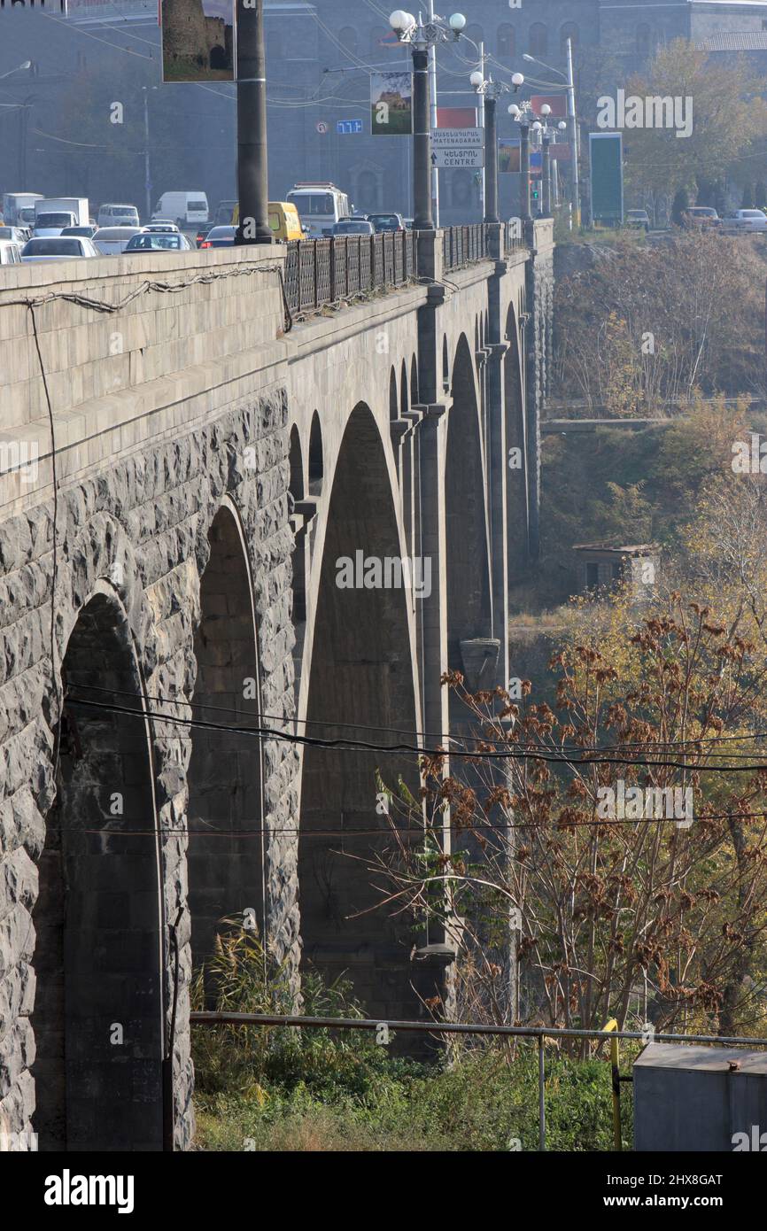 The Victory Bridge On Hrazdan River in Yerevan, Armenia Stock Photo - Alamy