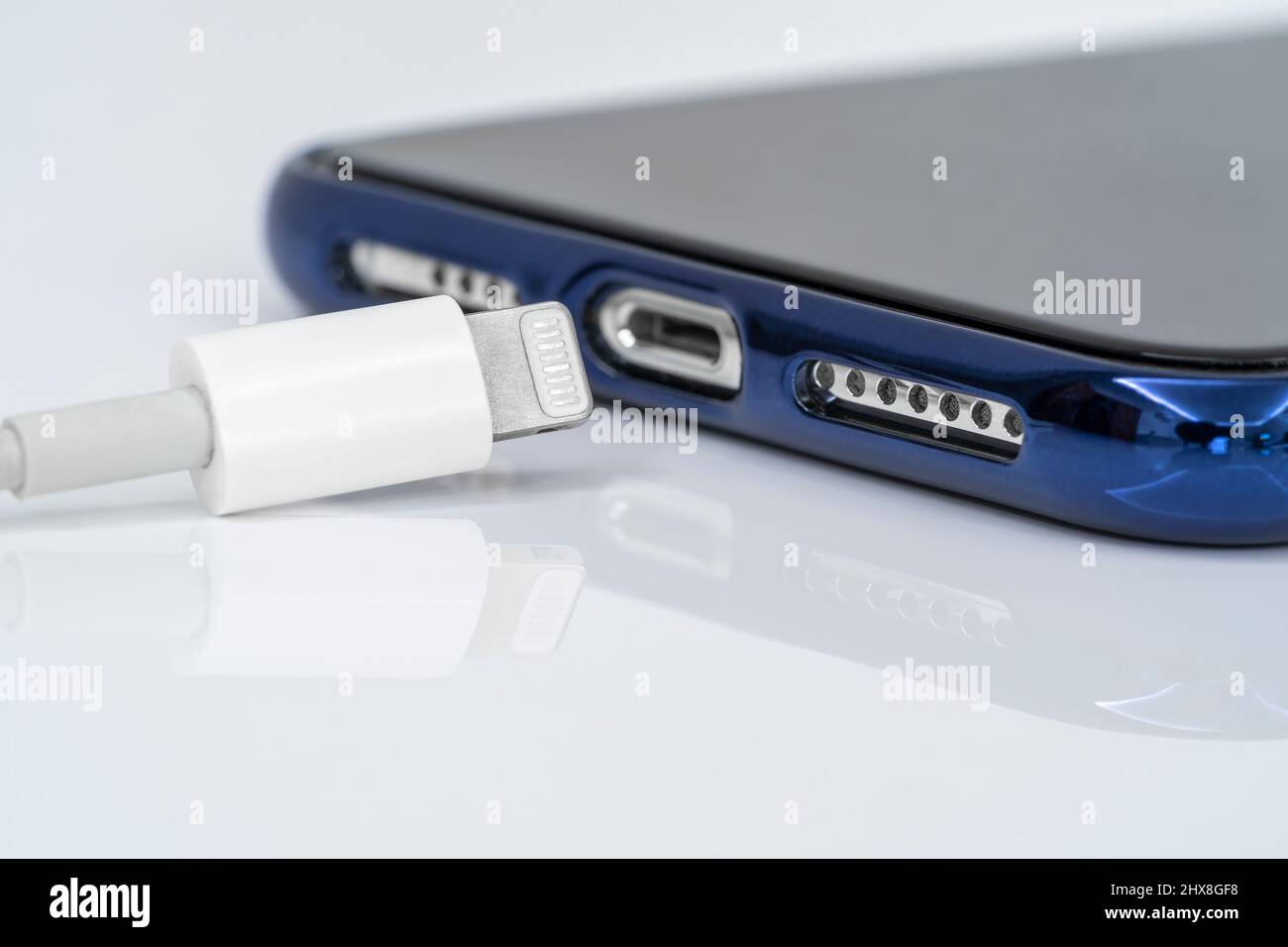 Charged cable hi-res stock photography and images - Alamy