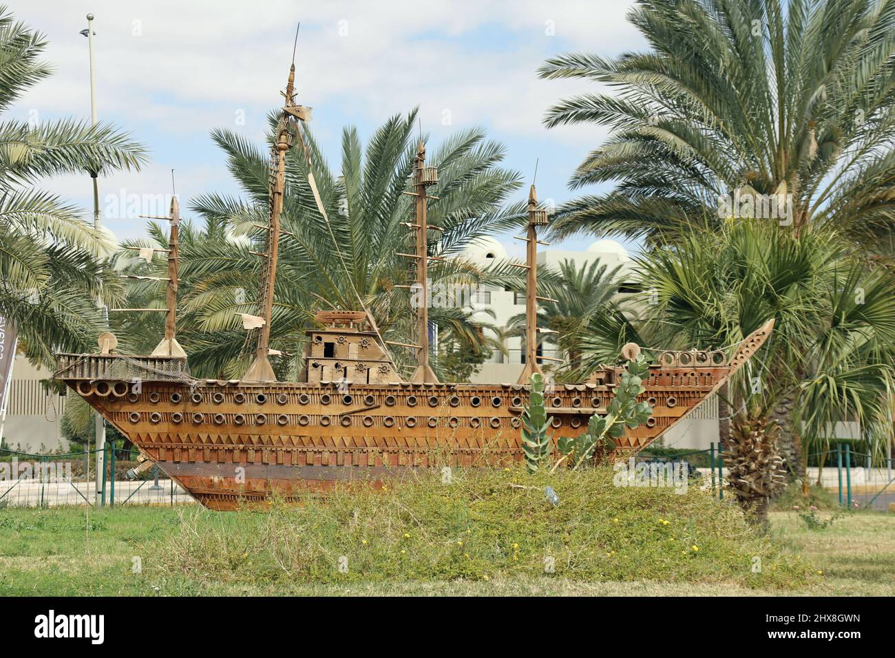 Arabian dhow model hi-res stock photography and images - Alamy
