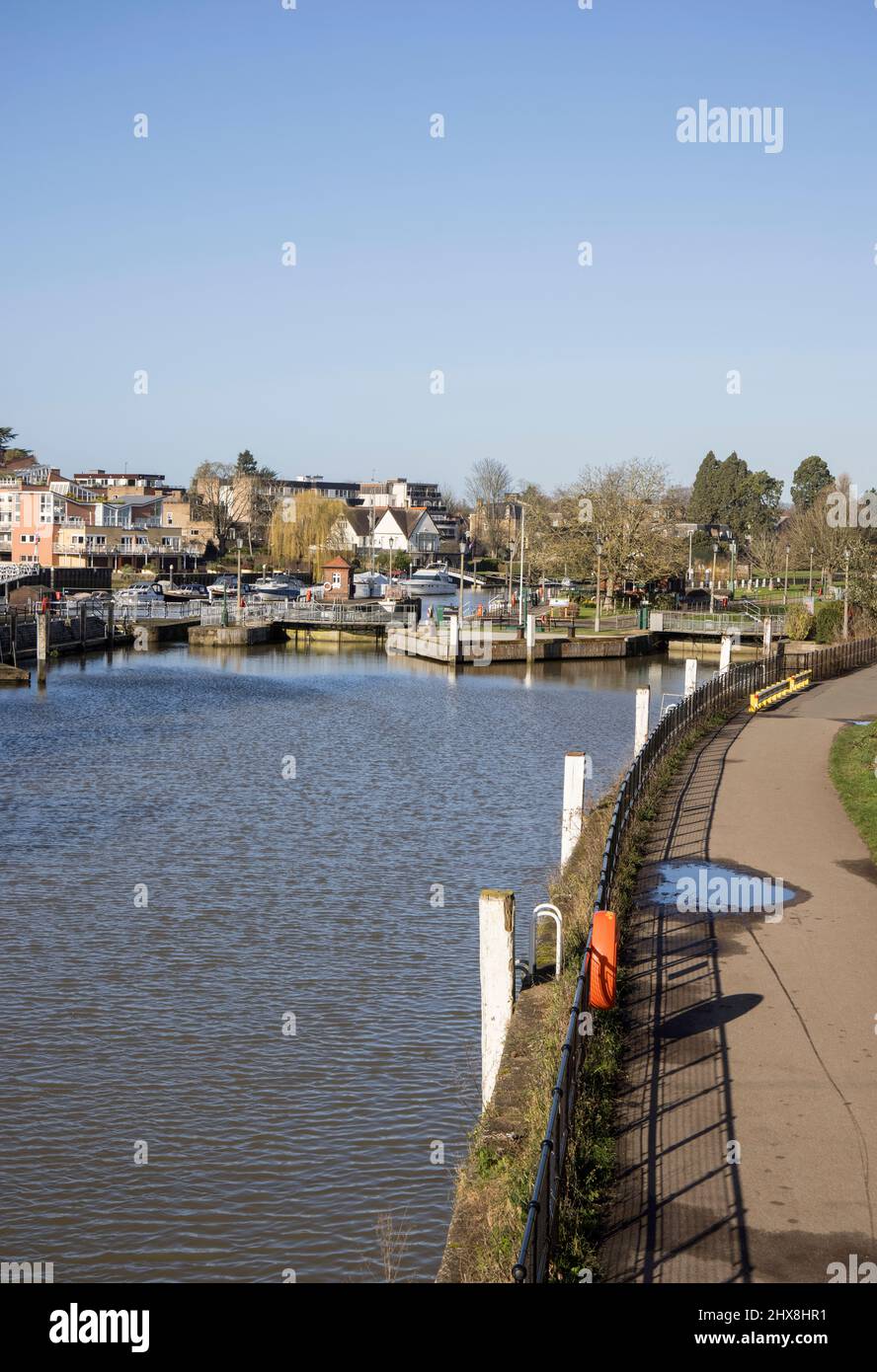 teddington lock gates on the river thames london Stock Photo - Alamy